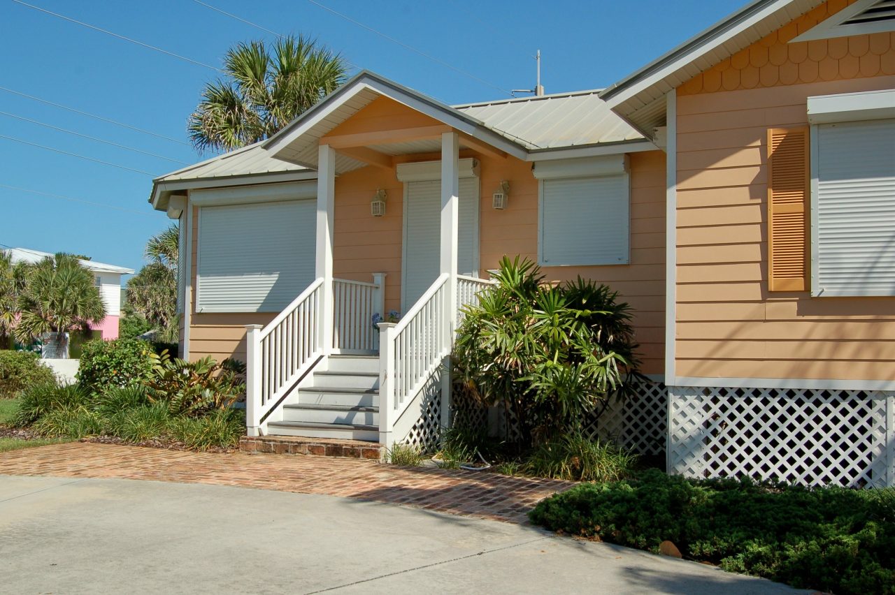 Plywood vs built-in shutters: What's the difference? - 5 STAR